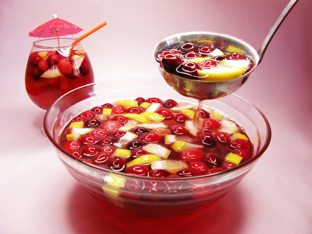 8 melhores receitas de ponche para surpreender em seus eventos